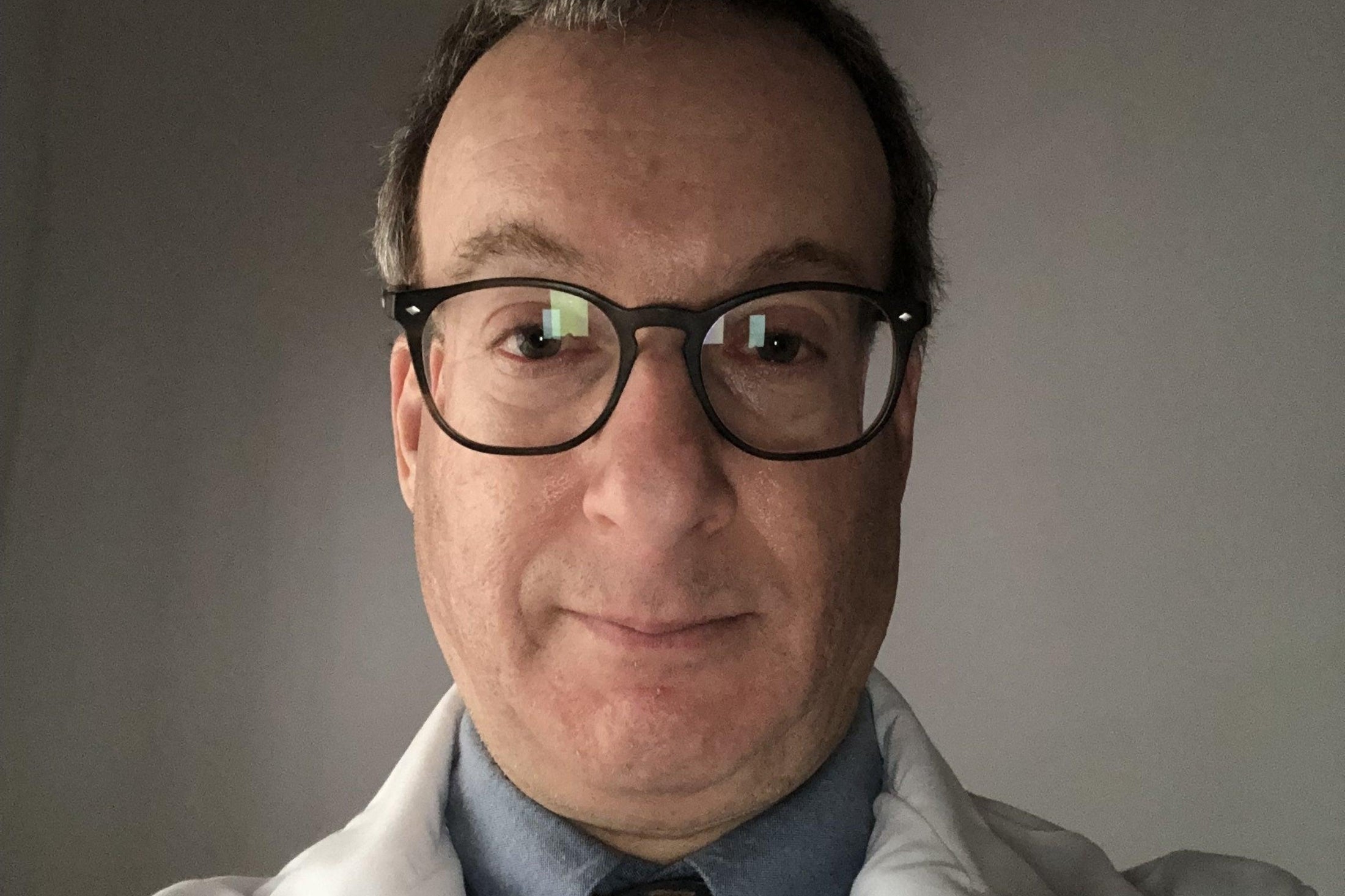 Different Materials Used to Make Contact Lenses | EyeCare Guide ...